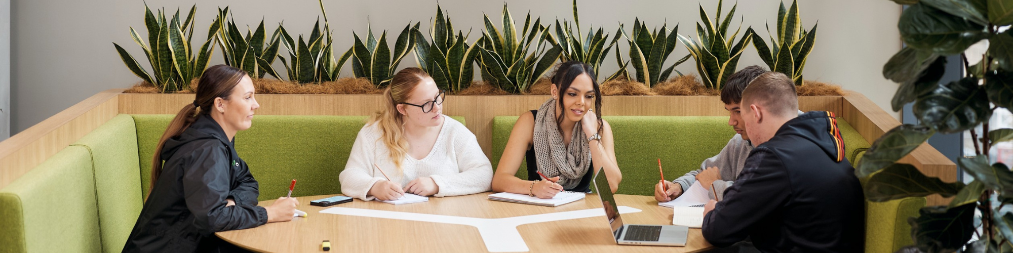 Mentoring and support for apprentices | Apprenticeship Support Australia